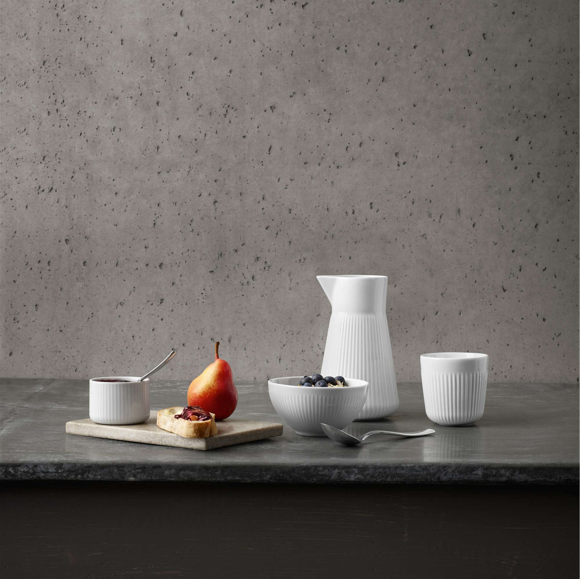 Legio Nova bowl w. lid